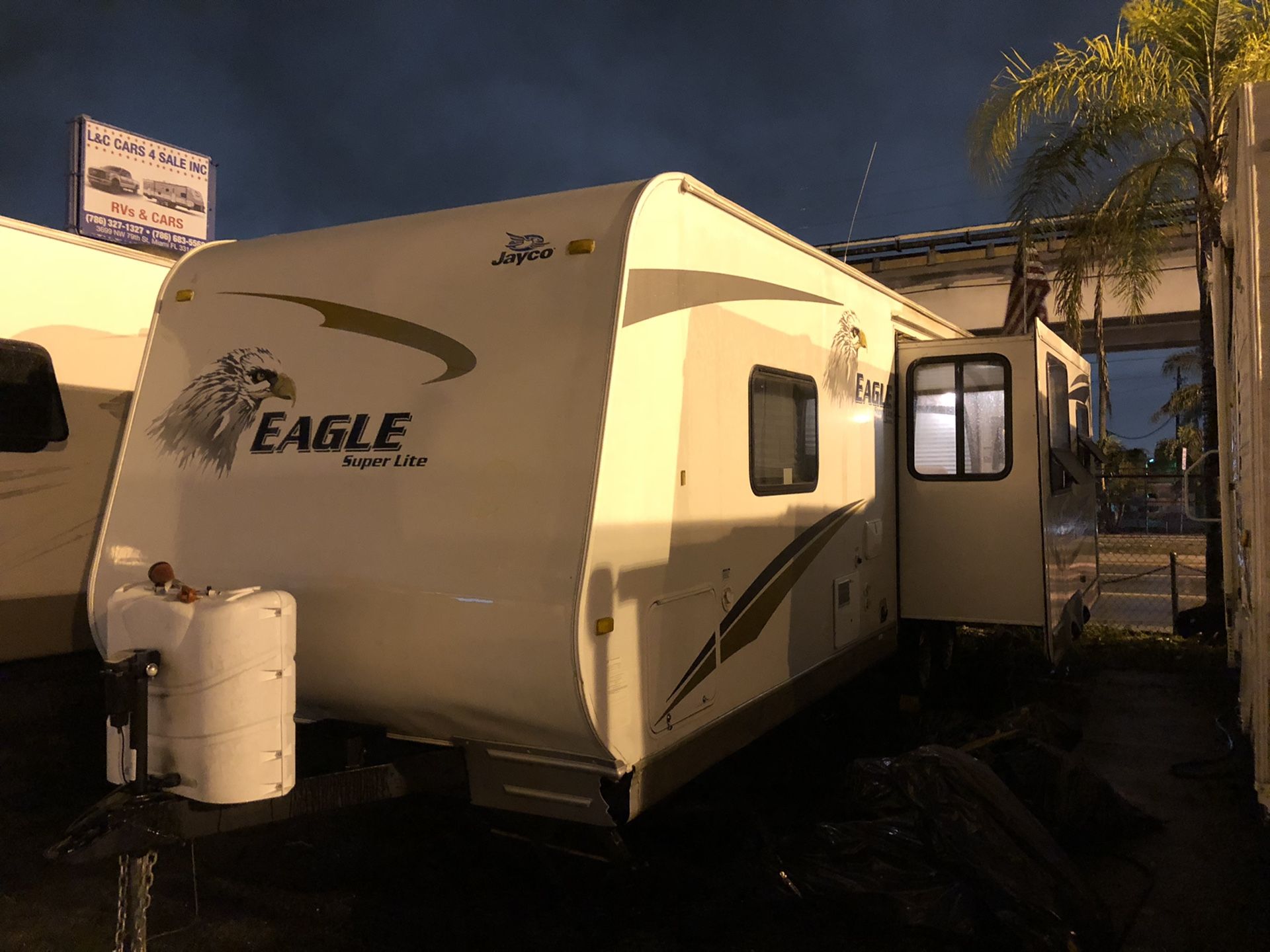 Rv trailer de 29 pies año 2009 ubicado en la 3699 nw 79 st miami fl ...