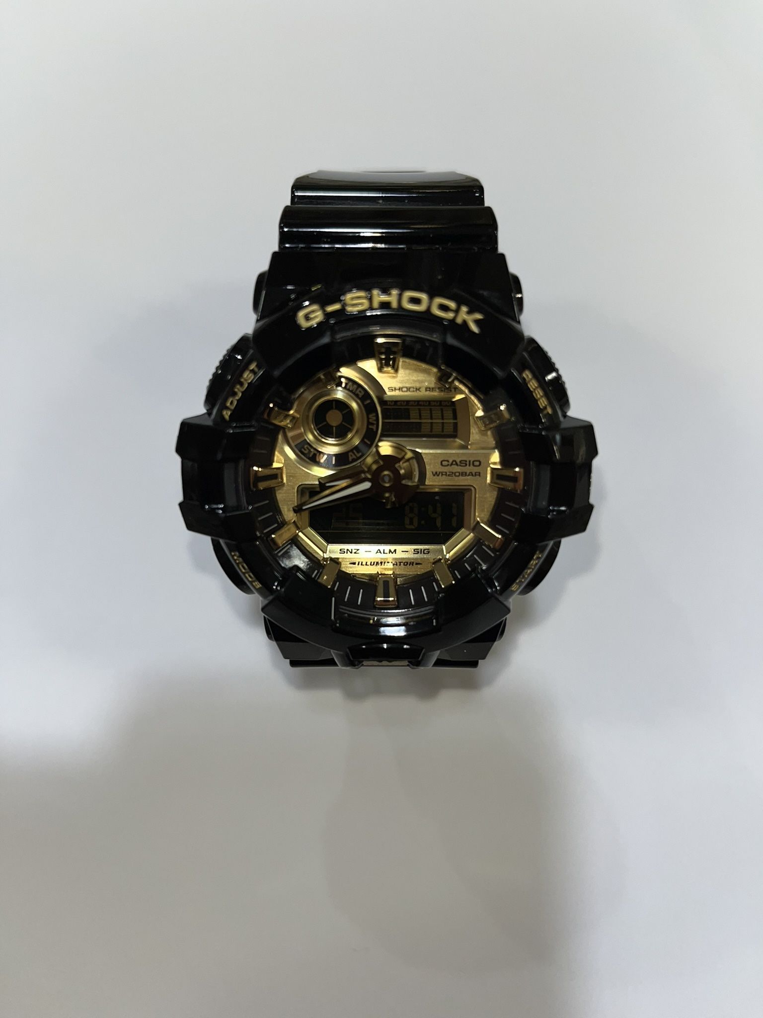 Casio G-Shock 5522 Men’s 52mm- Black And Gold for Sale in Mansfield, TX ...