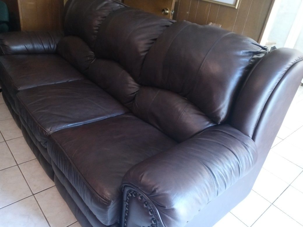 Bernhardt Leather Sofa With Nailhead Trim | Cabinets Matttroy