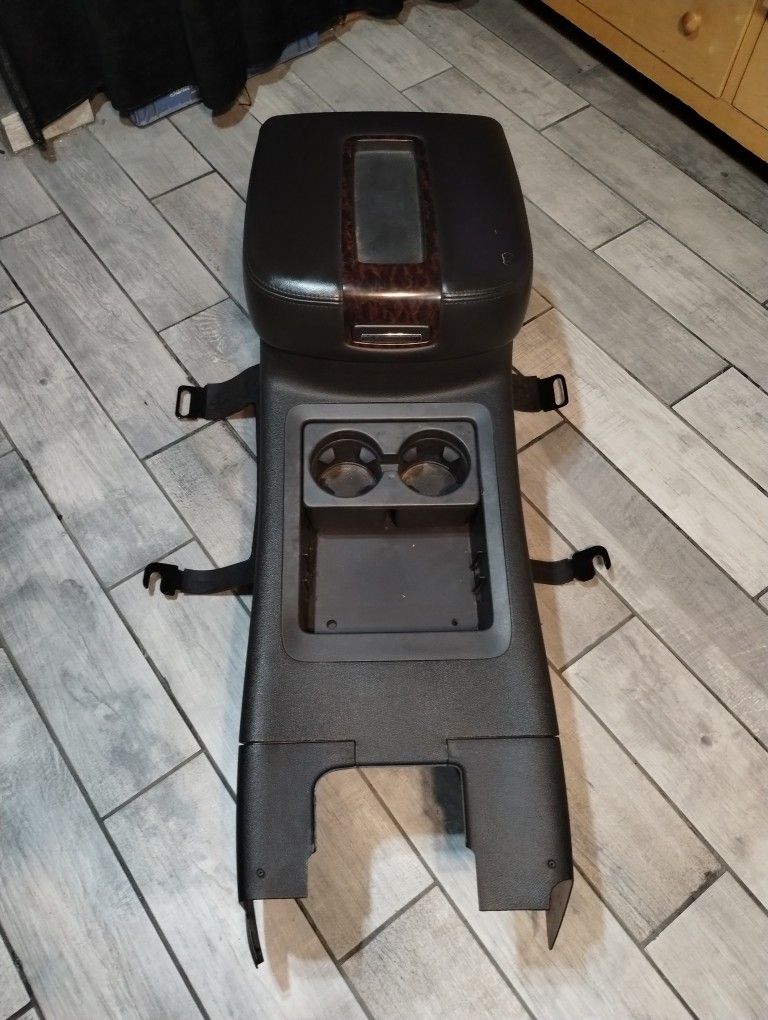 07 To 13 GMC Sierra Center Console In Ebony Black w/ Denali Arm Rest ...