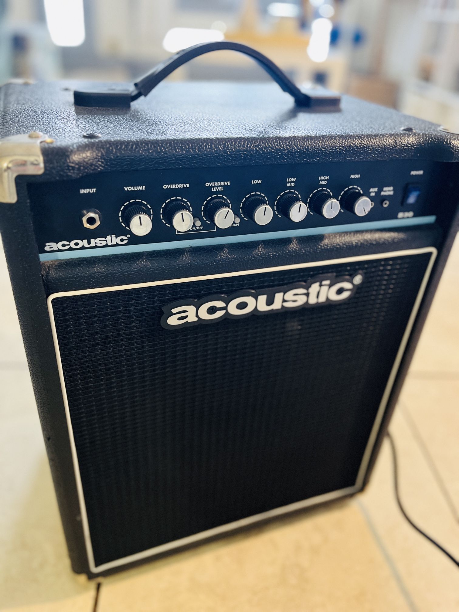 Acoustic B30 30W 1x12 Bass Combo Amp. for Sale in Los Angeles, CA - OfferUp
