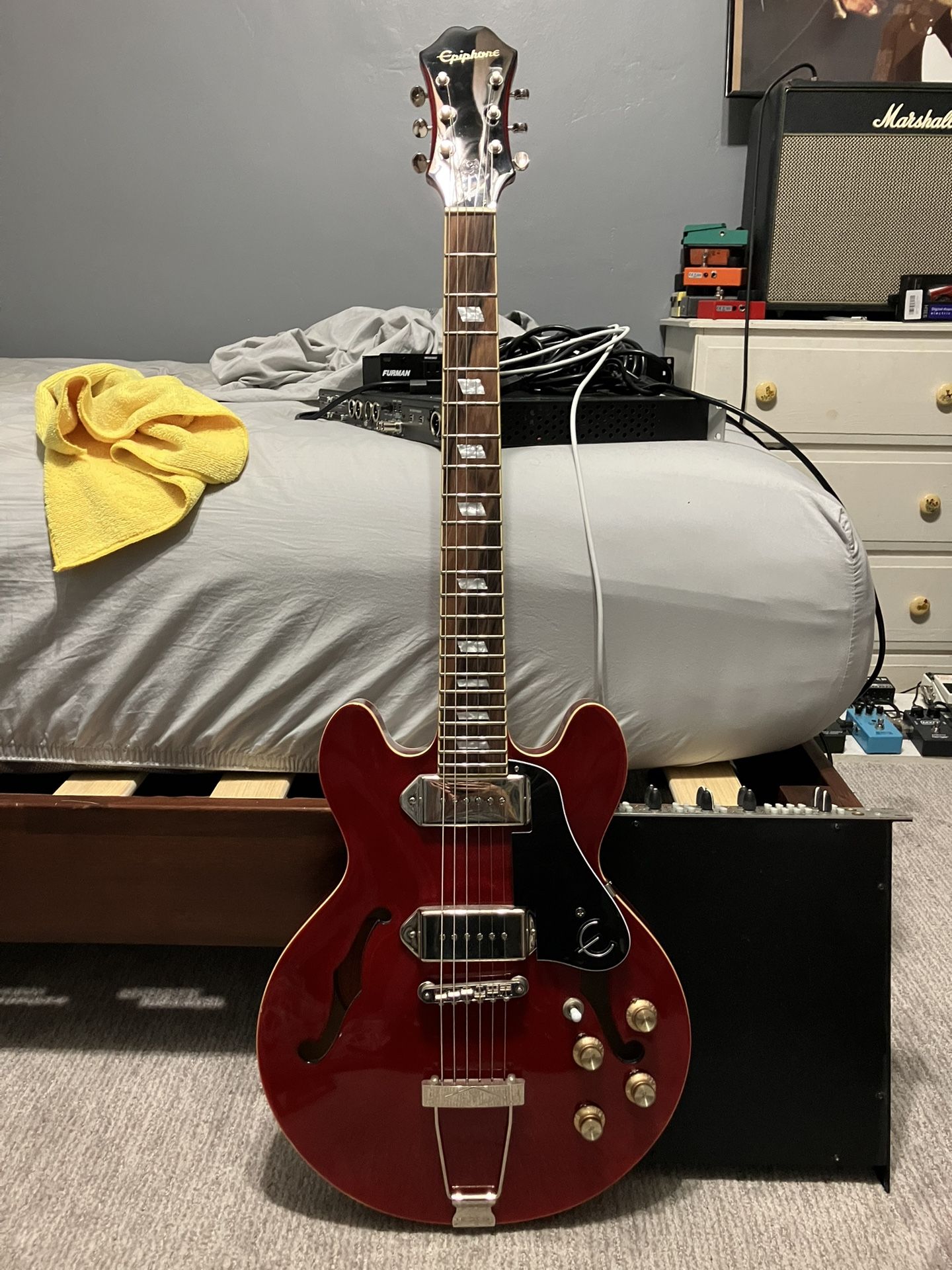 Epiphone Casino Coupe w/Case for Sale in Phoenix, AZ - OfferUp