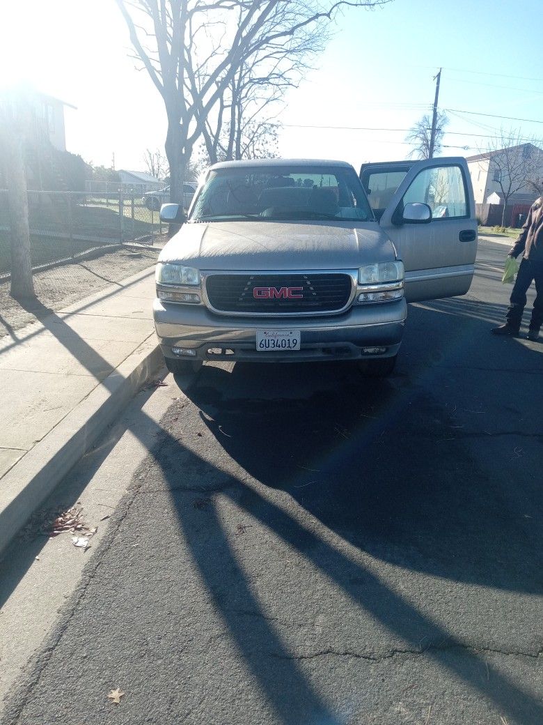 2002 GMC Sierra for Sale in Hanford, CA - OfferUp