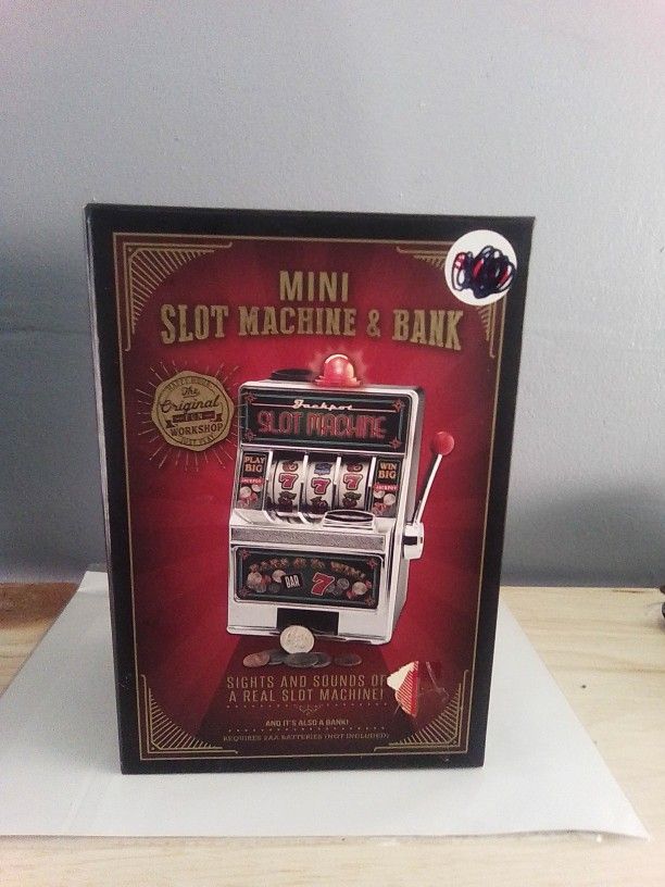 Mini Slot Machine Coin Bank for Sale in Adrian, MI - OfferUp