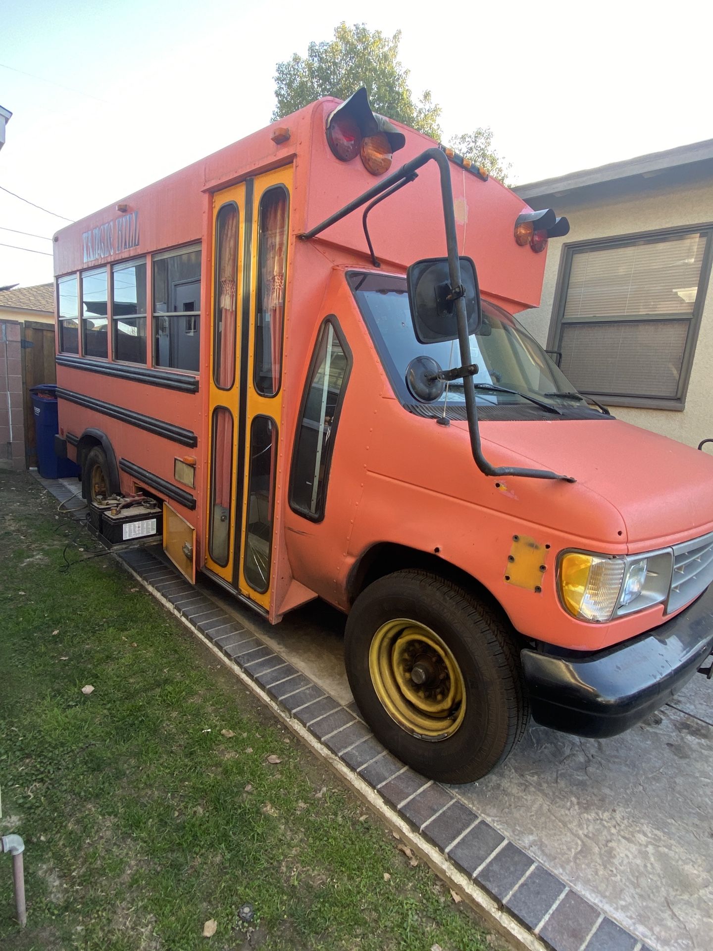 1995 Ford E350 Skoolie for Sale in Lakewood, CA - OfferUp