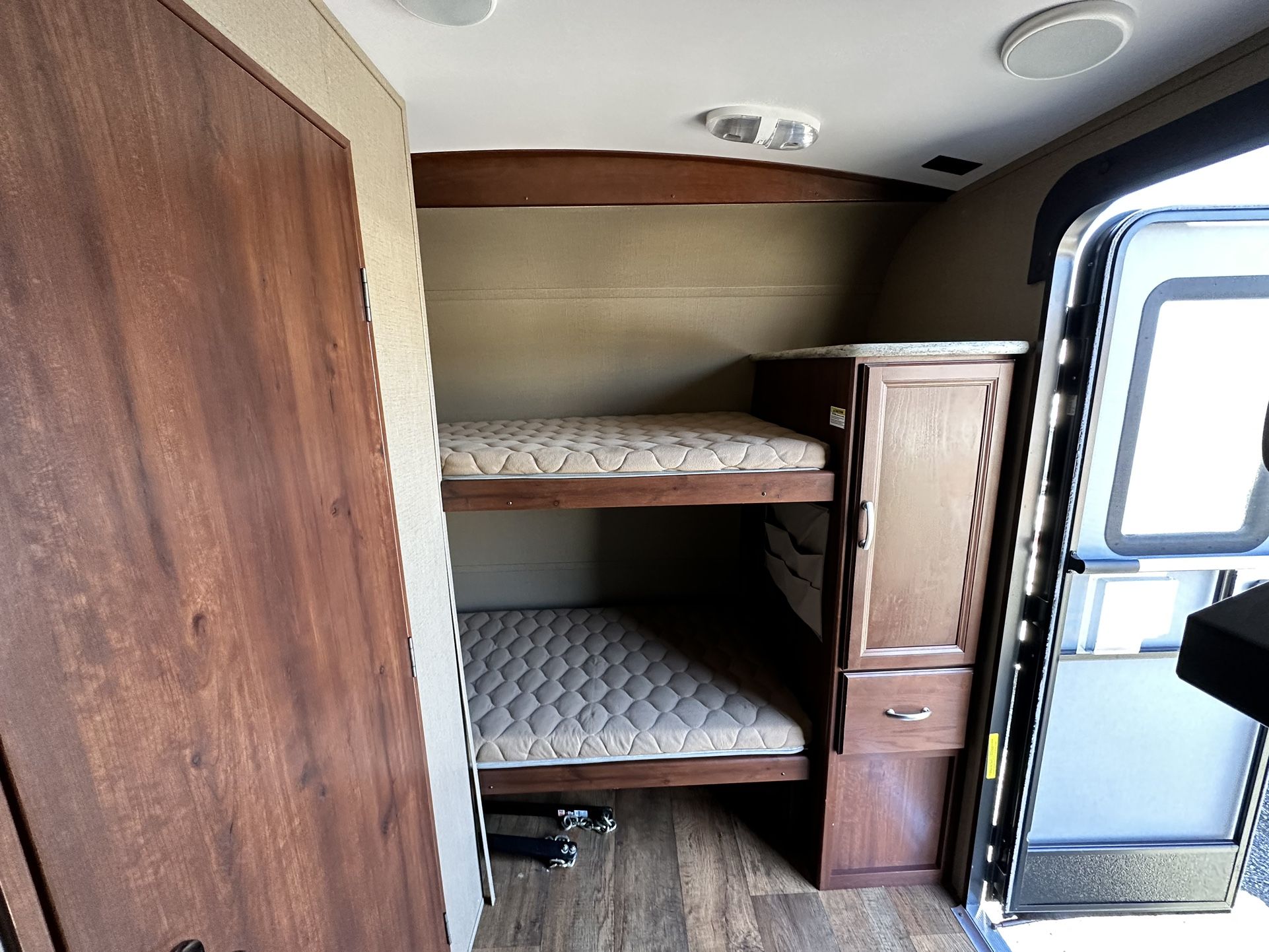 2015 Keystone Outback Terrain 210TRS for Sale in Lakewood, WA - OfferUp