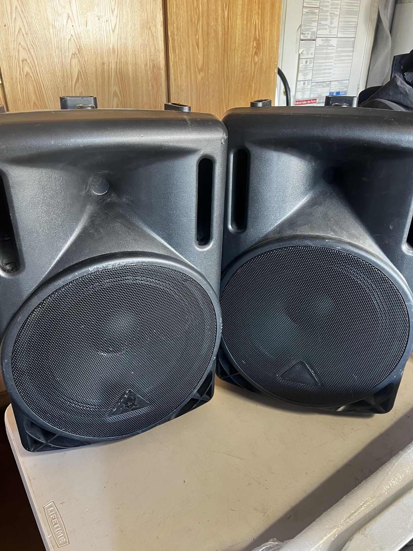 2 Behringer EUROLIVE B212XL 800W 12" Passive Speaker for Sale in Las ...