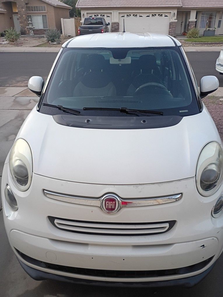 2014 Fiat 500l for Sale in Glendale, AZ - OfferUp