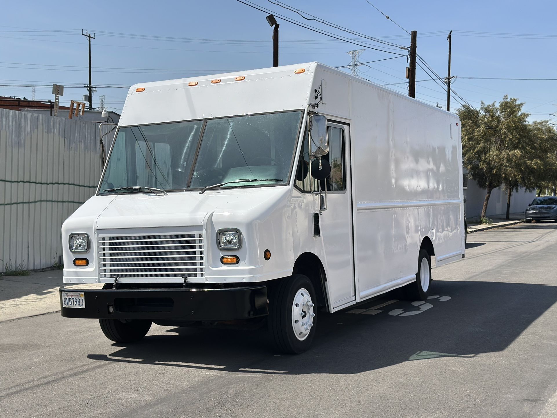 2011 Freightliner MT45 for Sale in Los Angeles, CA - OfferUp