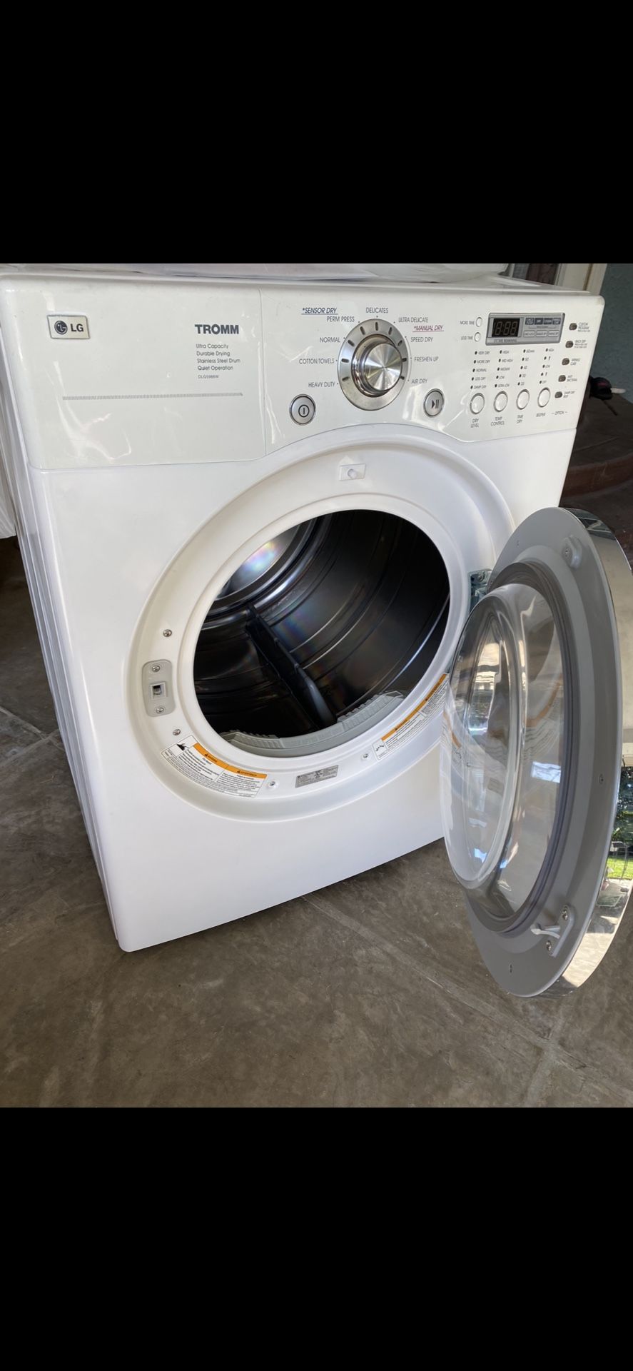 LG TROMM GAS DRYER for Sale in Bellflower, CA - OfferUp