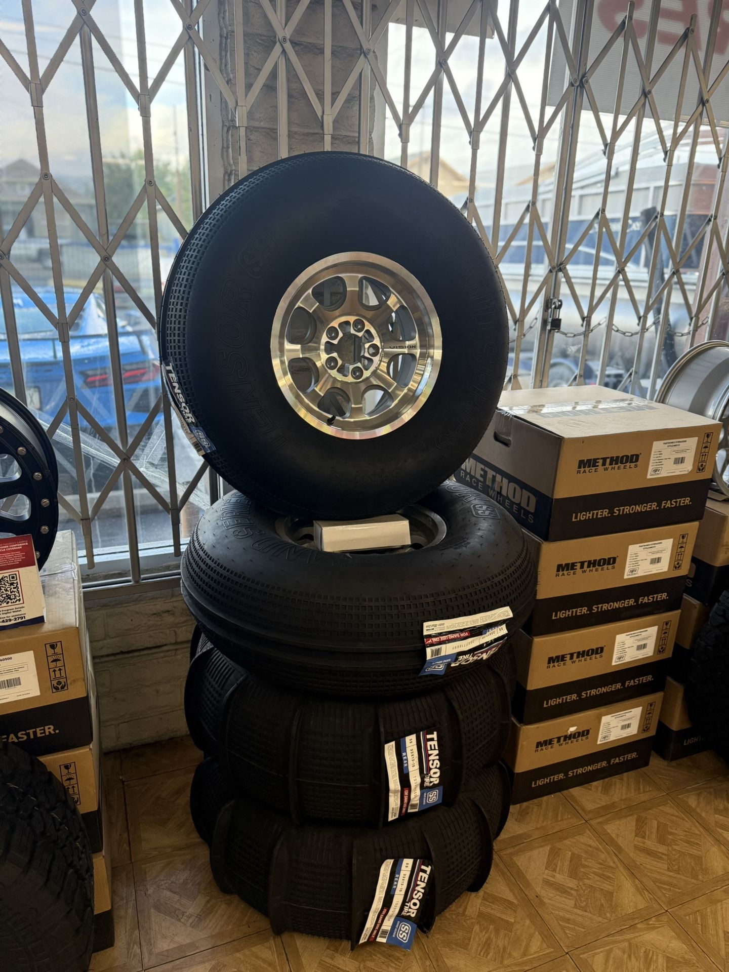 New Set Of (4) 33” Tensor Paddle Tire Set On Vision Machined Wheels for ...