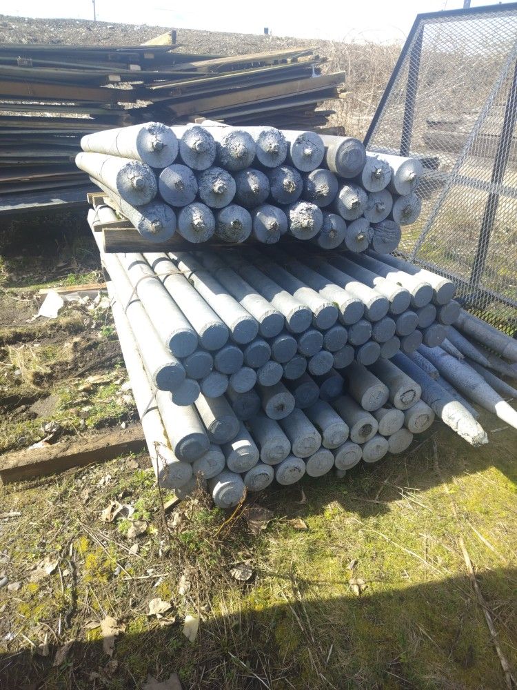 Plastic Farm Fence Posts for Sale in Auburn, WA - OfferUp