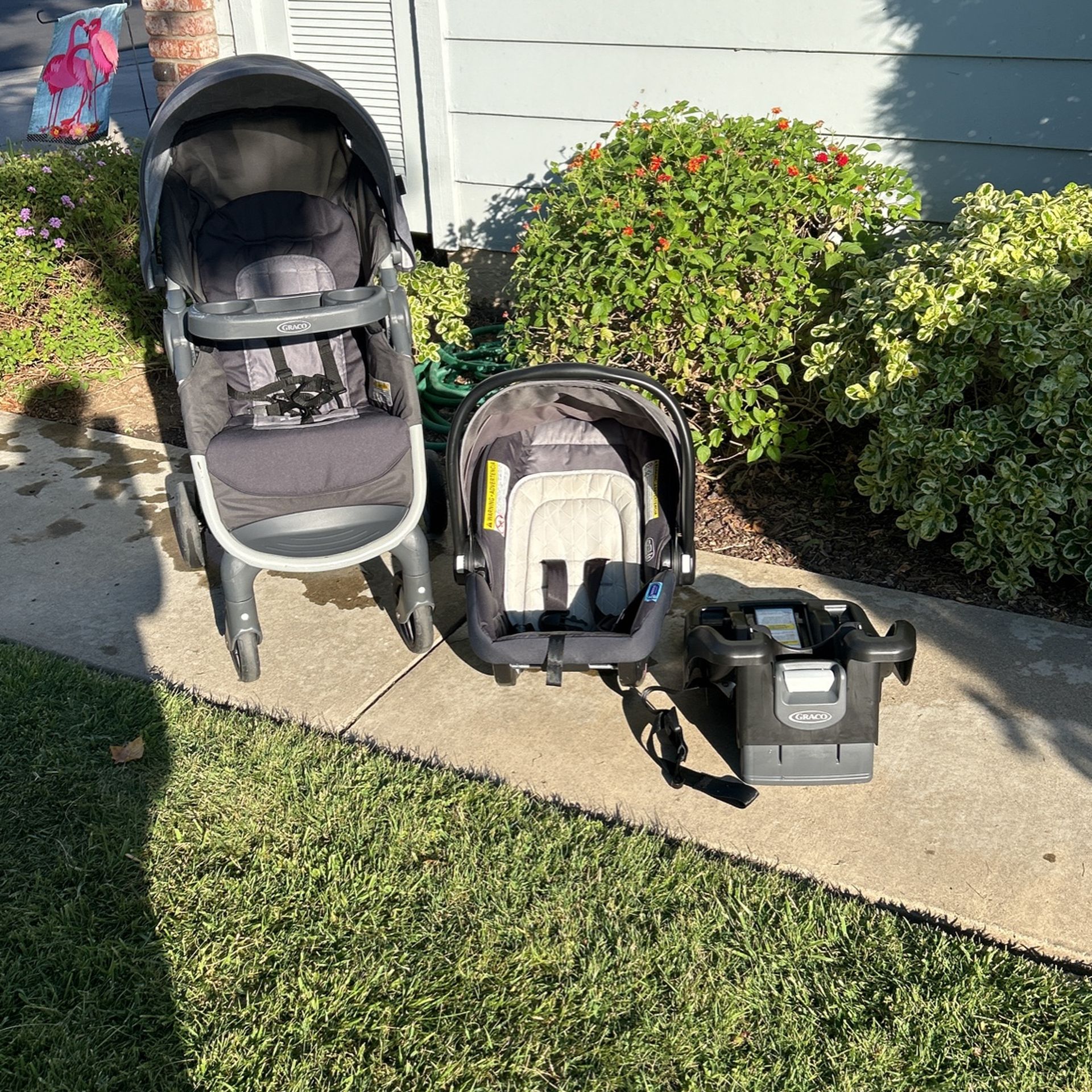 Graco Stroller/Car Seat/And Car Seat Base for Sale in Escondido, CA ...