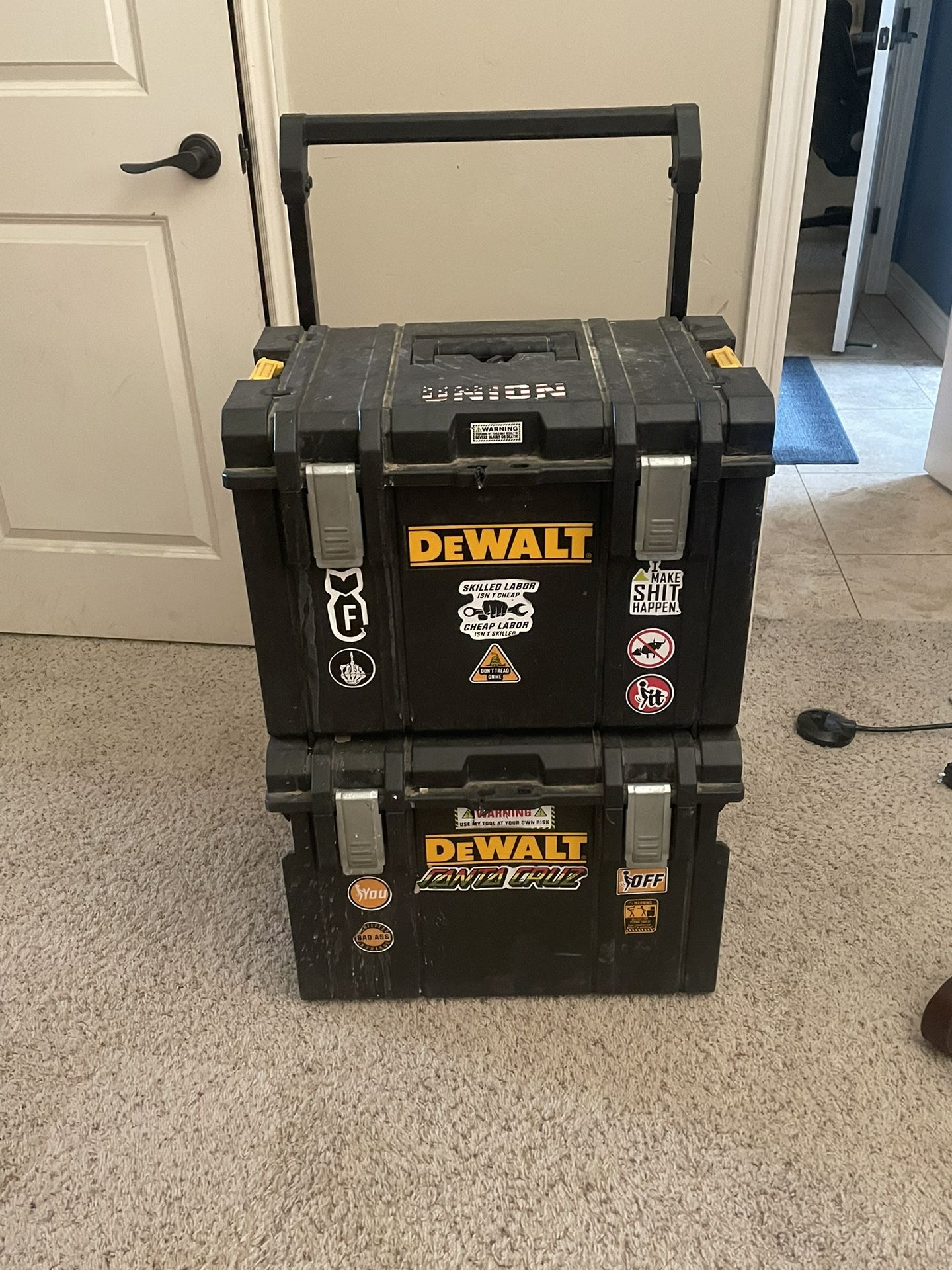 DeWalt Stackable Tool Box Cart With Tools for Sale in Alpine, CA - OfferUp