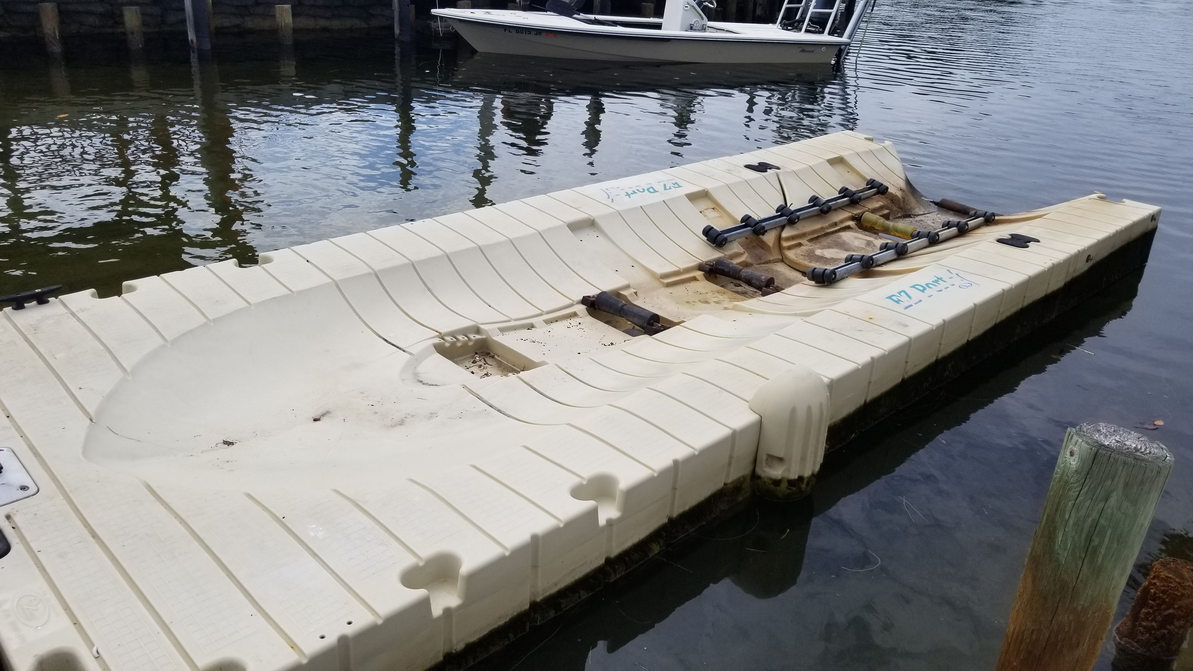 Floating boat dock/ jet ski for Sale in Miami, FL - OfferUp