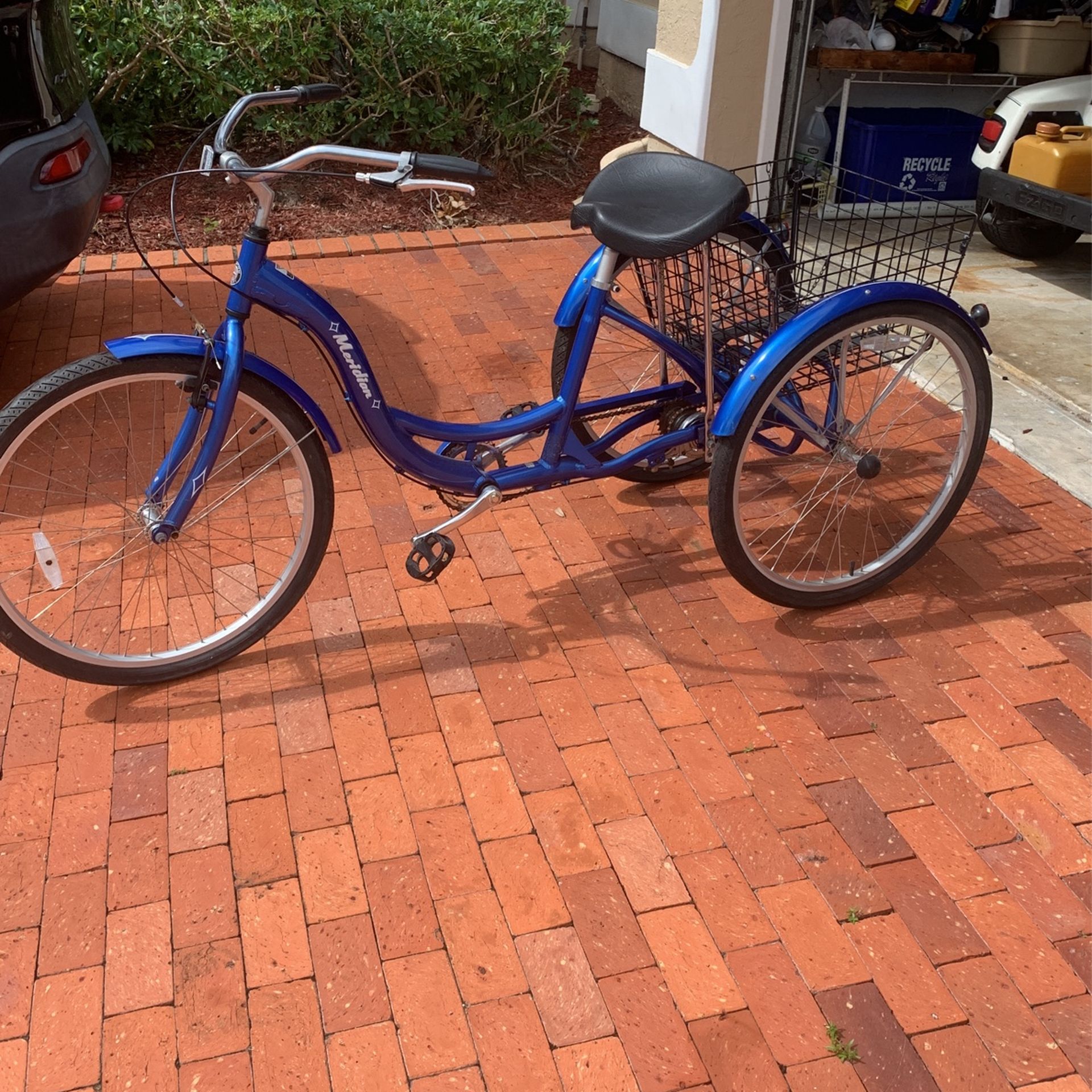 Schwinn Adult 3 Wheeler for Sale in Boca Raton, FL - OfferUp