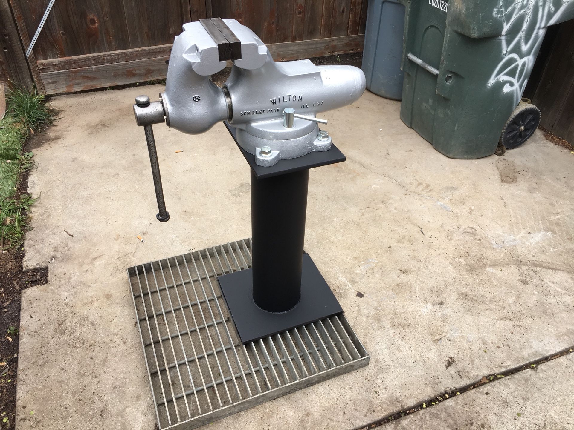wilton-9-600-vise-for-sale-in-tracy-ca-offerup