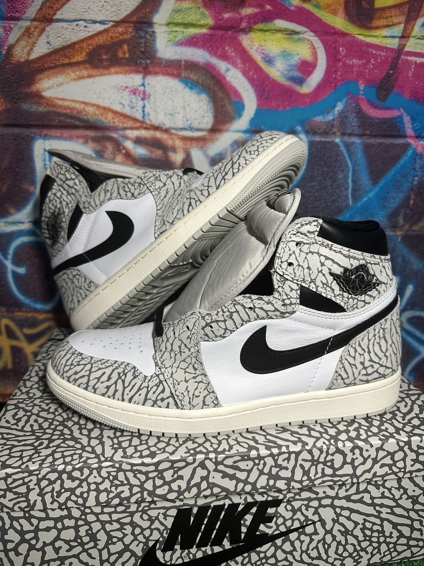 Jordan 1 Retro High Og White Cement 9.5m New for Sale in Merriam, KS ...