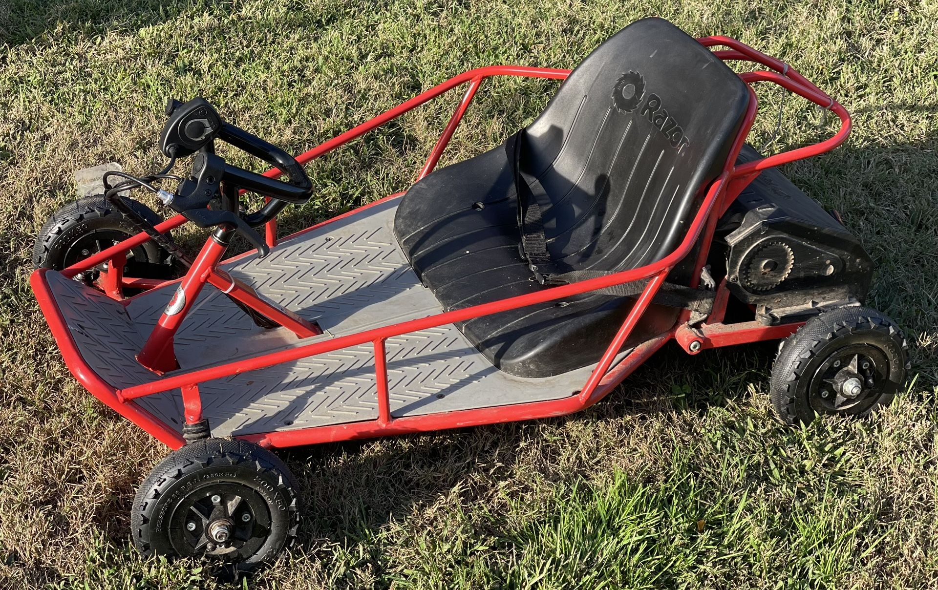 Razor Buggy Go Kart 24V Electric for Sale in Millville, NJ - OfferUp