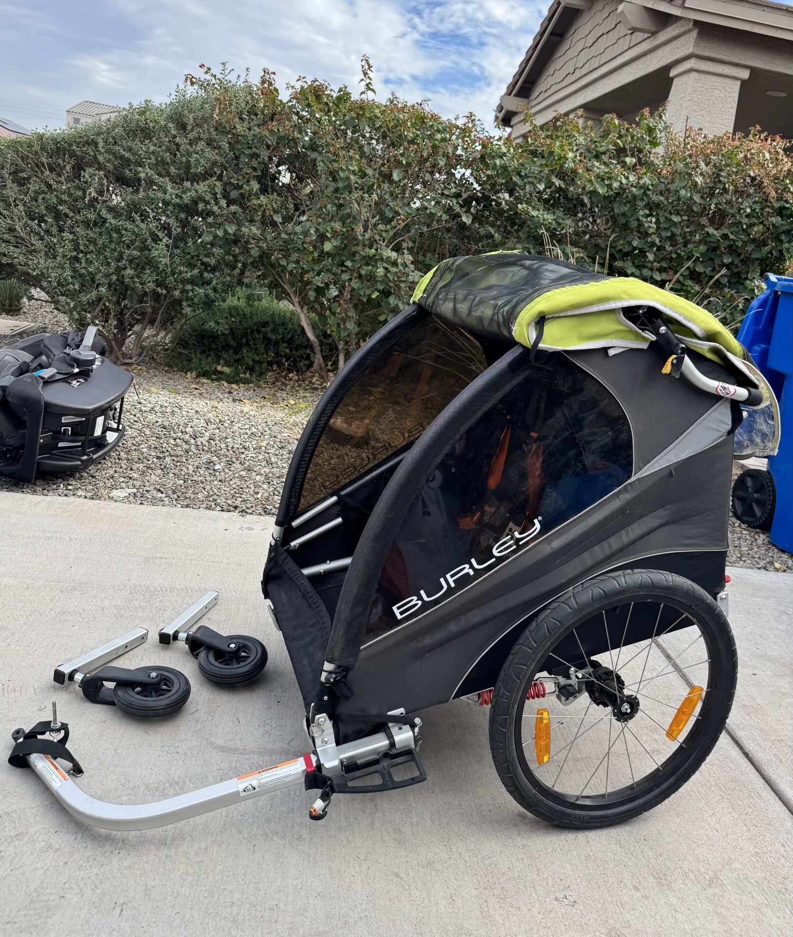 Burley D Lite Bike Trailer /stroller for Sale in Tolleson, AZ - OfferUp