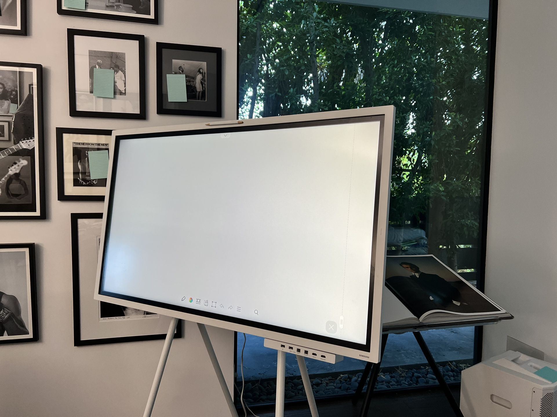 Set Of 2x Samsung Flip Pro Touch Screen White Board for Sale in Los ...