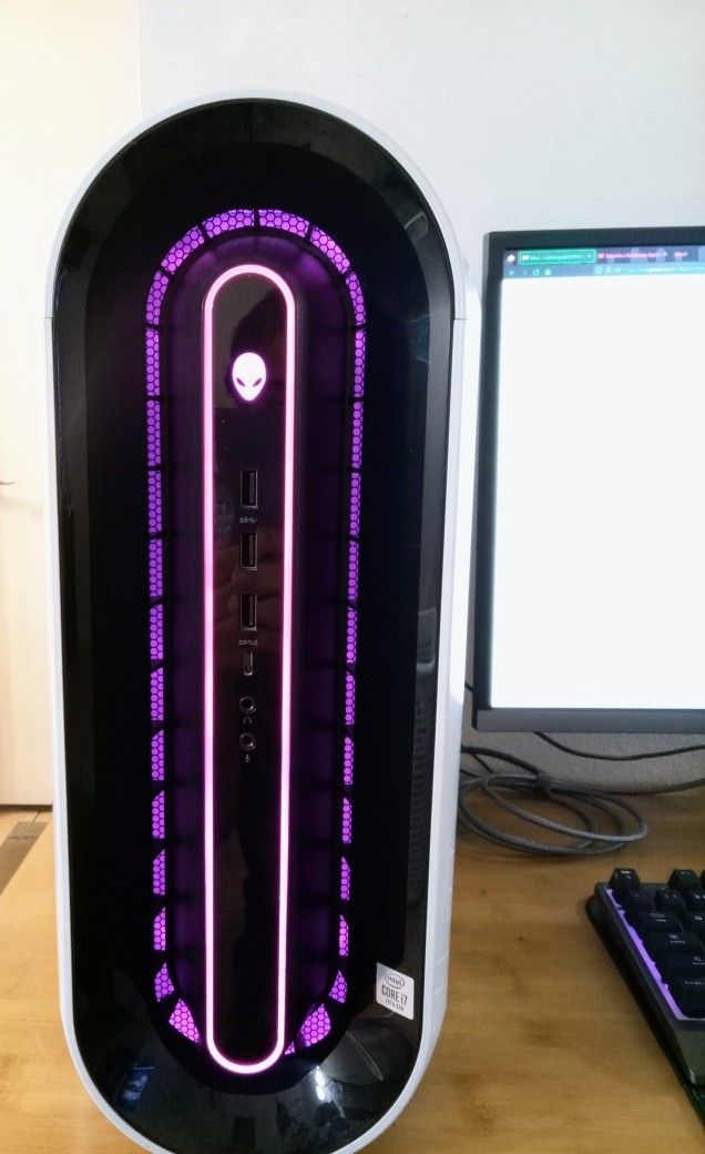 ALIENWARE AURORA 11 & 34" SAMSUNG MONITOR for Sale in Las Vegas, NV ...