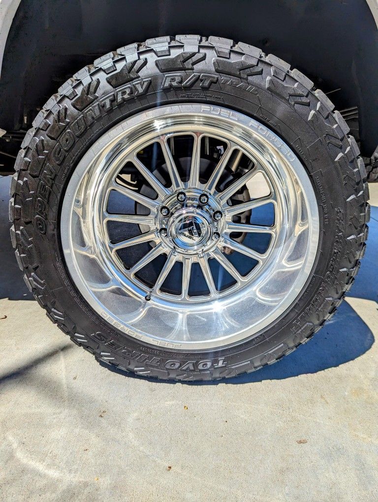 FUEL FF119 CIPHER 24" WHEELS & NEW TIRES for Sale in Moorpark, CA - OfferUp