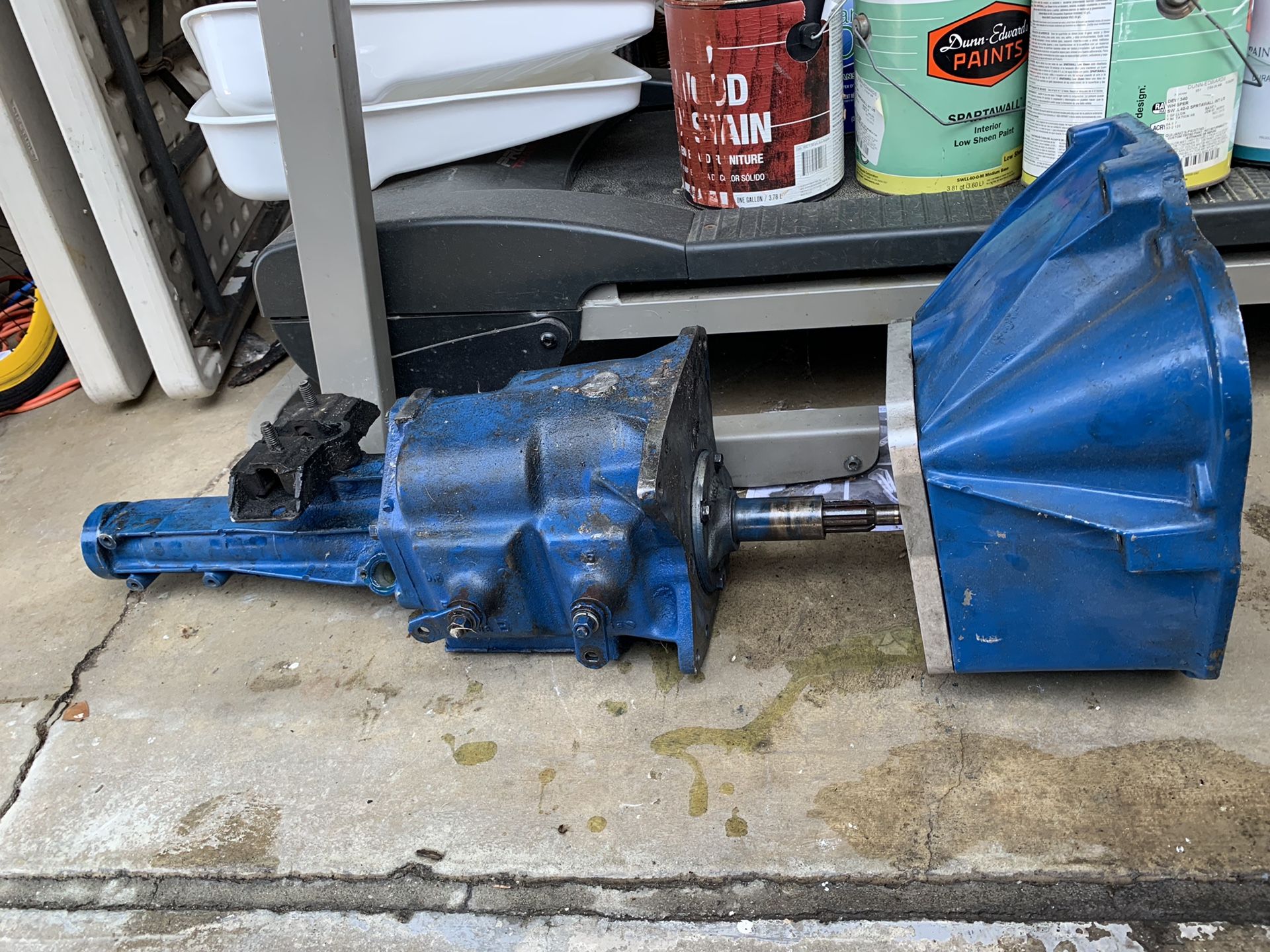 Ford 3 speed top loader transmission for Sale in Montebello, CA - OfferUp