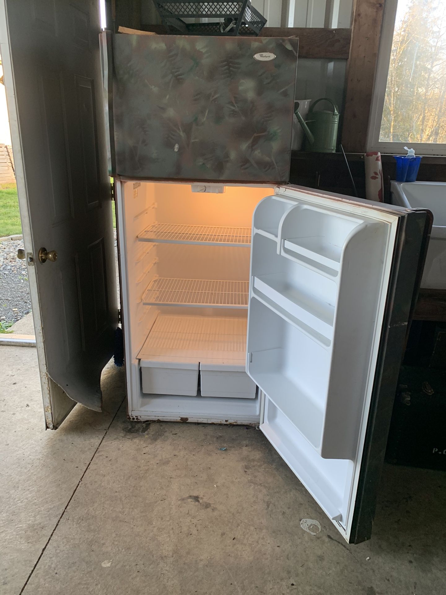 Camo refrigerator for Sale in Elma, WA - OfferUp