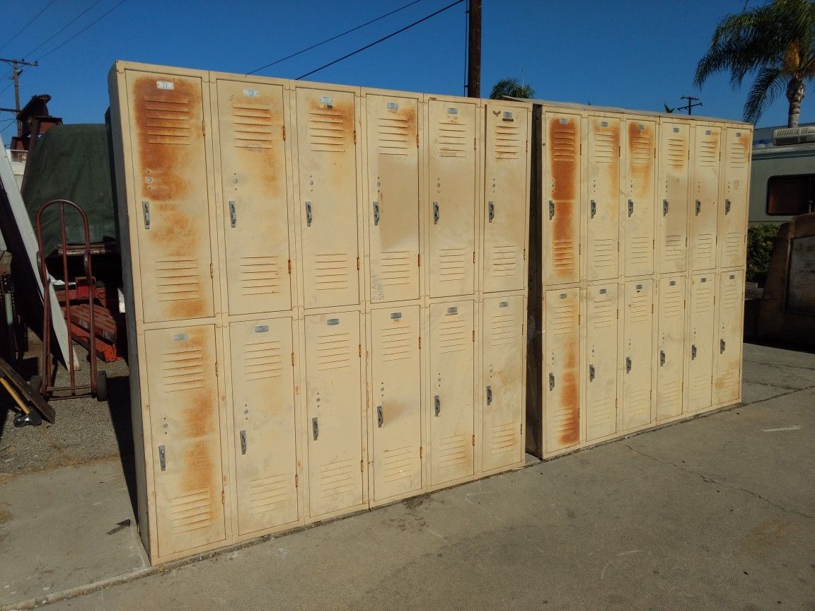 Metal Foot Lockers "Made in USA" for School , Wardrobe , or Business ...