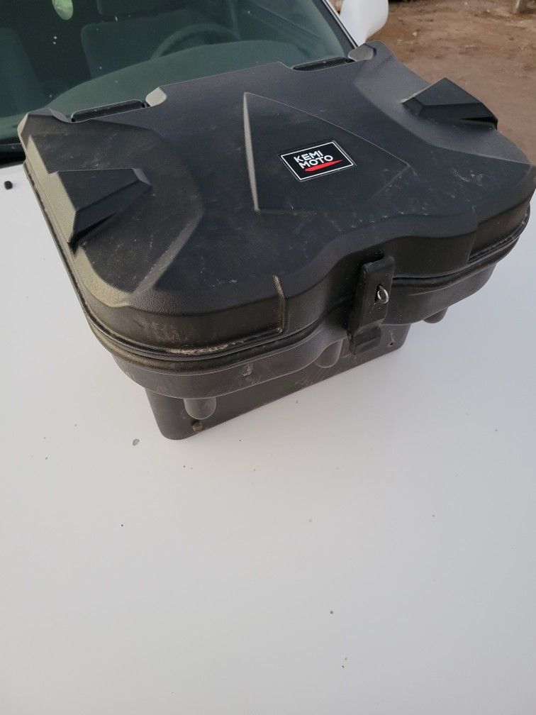 Utv Storage Box for Sale in Tolleson, AZ - OfferUp