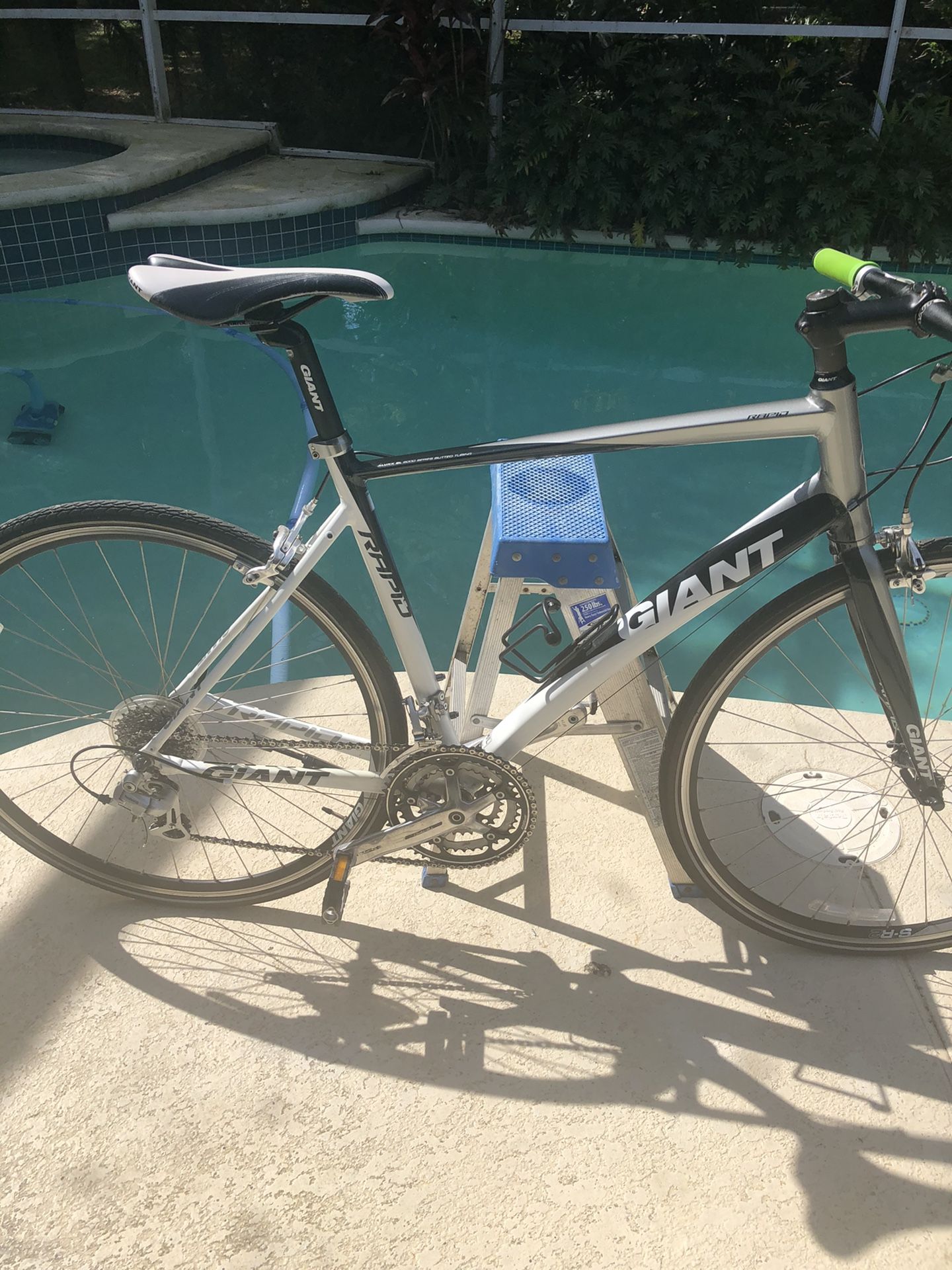 SHARP Giant Rapid 3 Road/hybrid Bike M/L Frame (20”); 8(24) Speed for ...