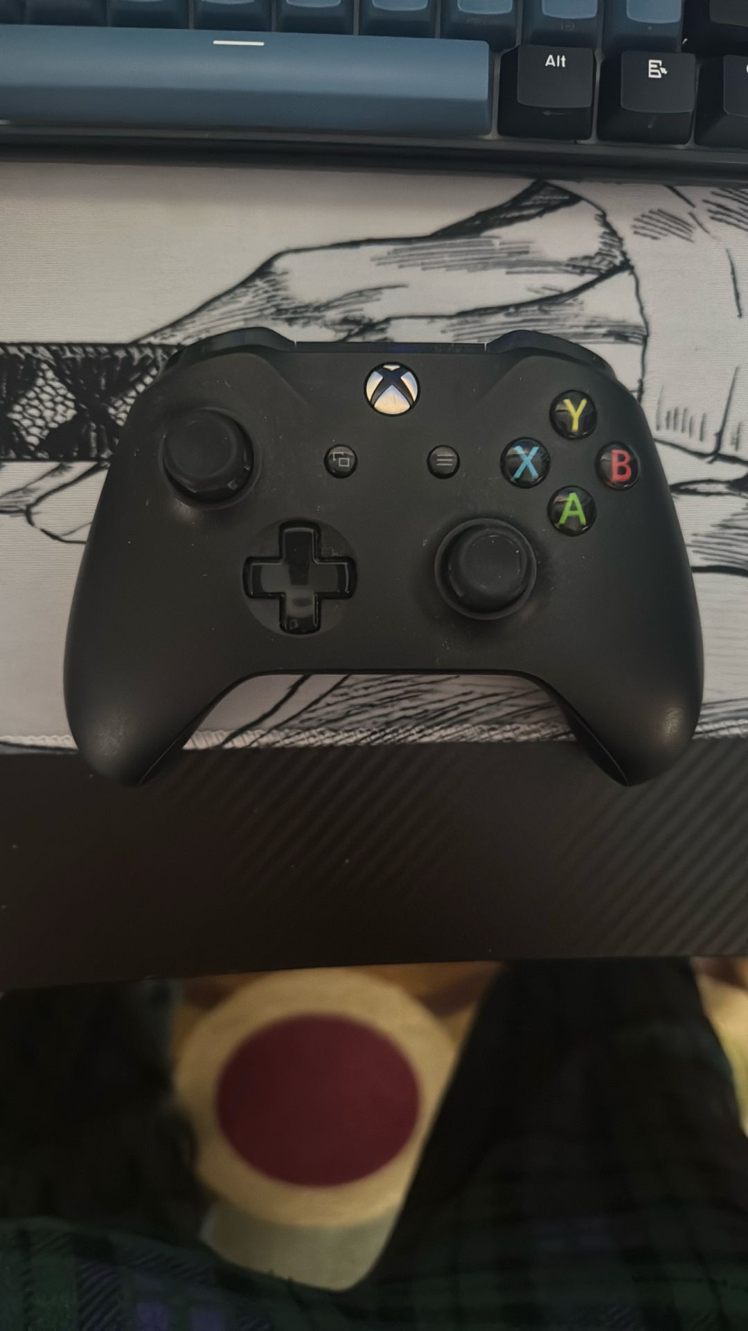 Xbox One Controller black for Sale in Clinton, CT - OfferUp