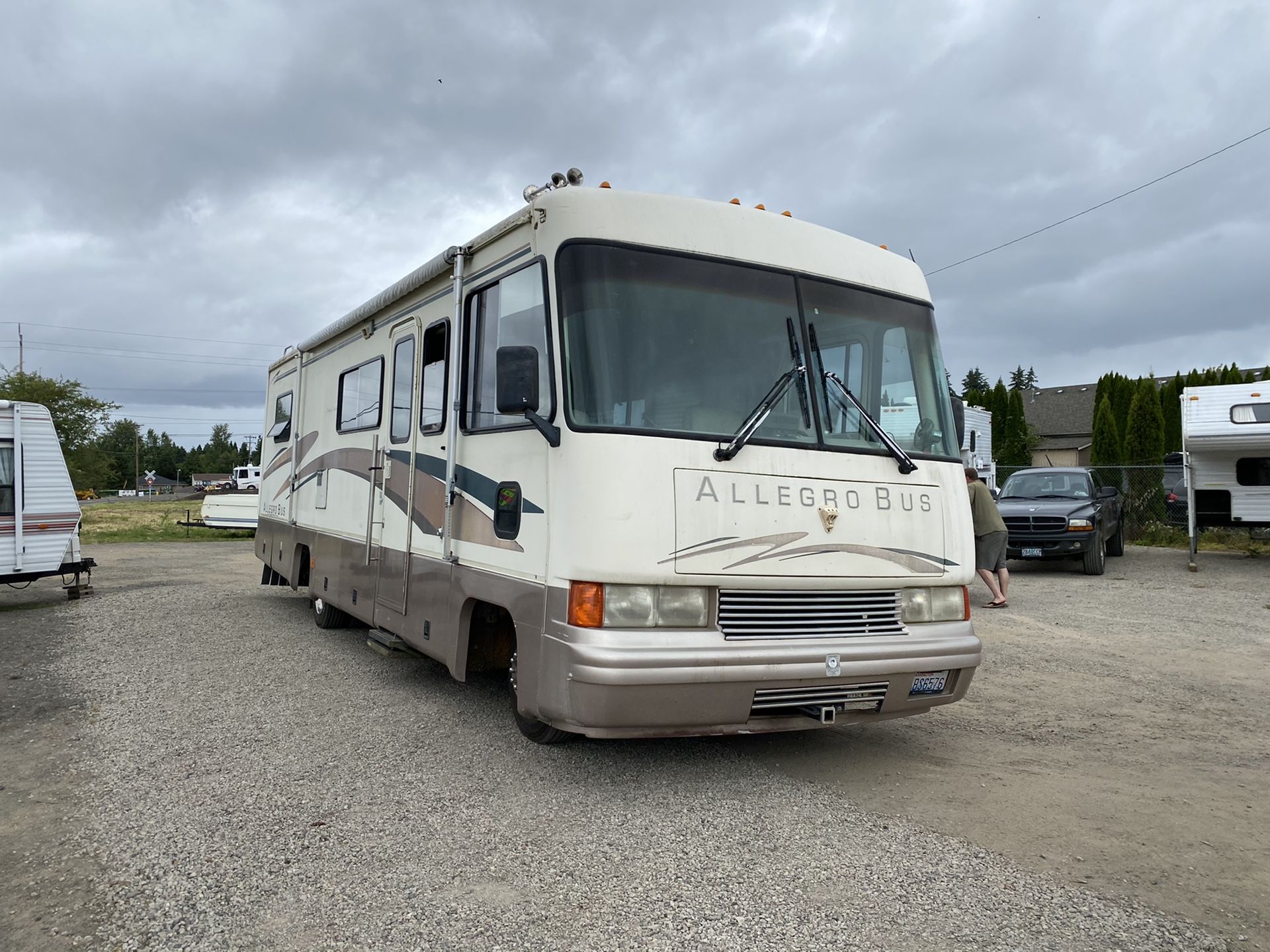 1995 tiffin allegro bus m-32 68,000 miles for Sale in Hillsboro, OR ...