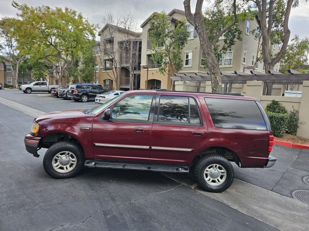 2001 Ford Expedition for Sale in Corona, CA - OfferUp
