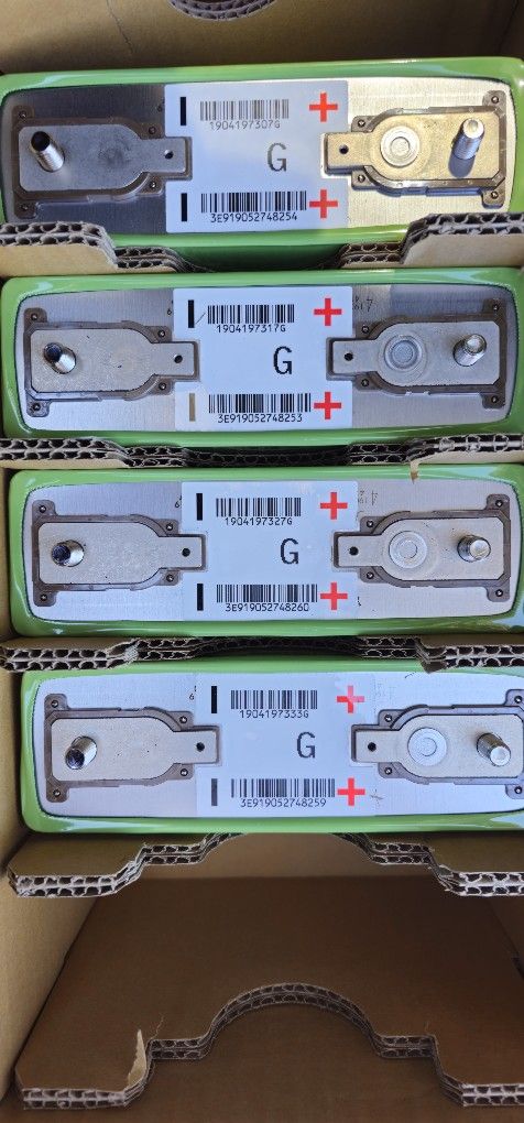 Accepting Offers New In Box 144 Amp Hour Lithium Lev60 Battery And ...