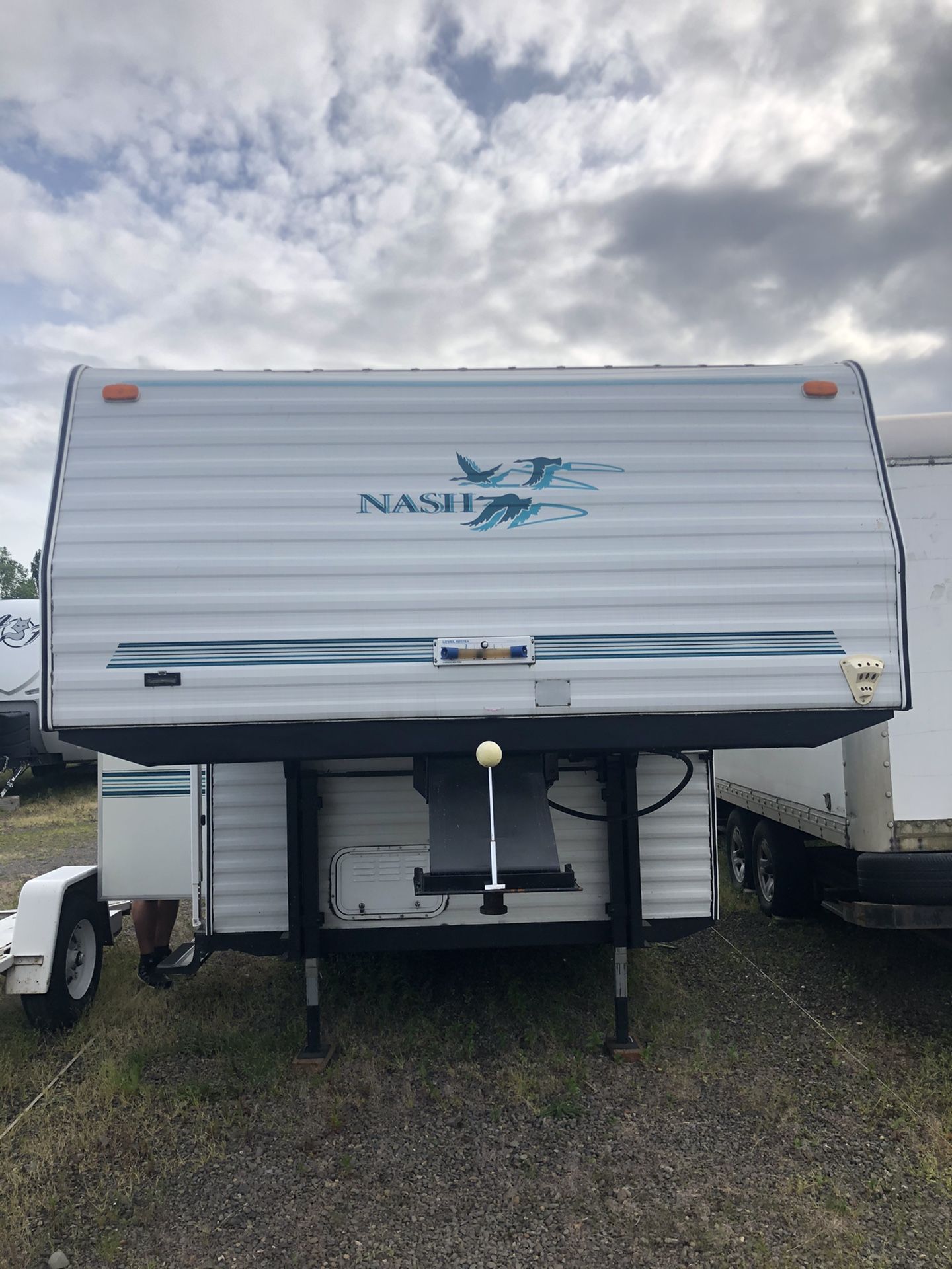 1998 Northwood Nash 21.5R - Fifth Wheel for Sale in Woodburn, OR - OfferUp