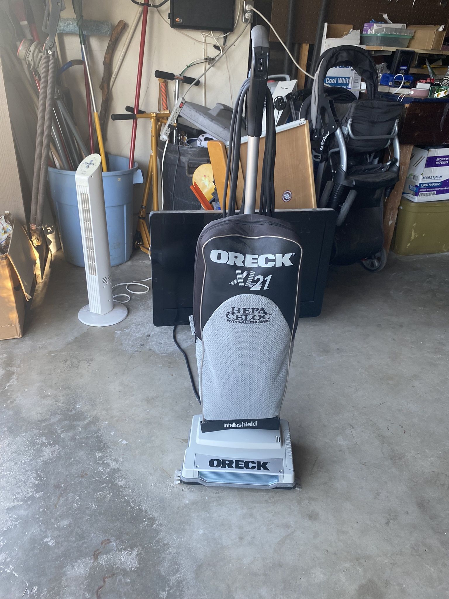 Oreck xl21 Hepa Celoc Hypoallergenic Vacuum for Sale in Murrieta, CA ...