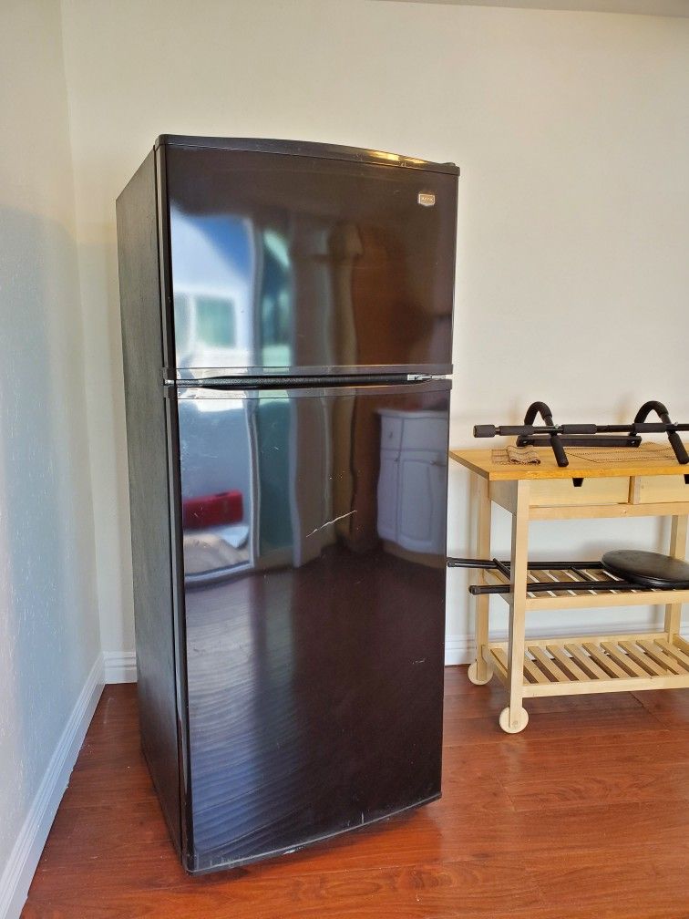 FREEEEEE!! FRIDGE REFRIGERATOR FREEEEEE!! for Sale in Los Angeles, CA ...