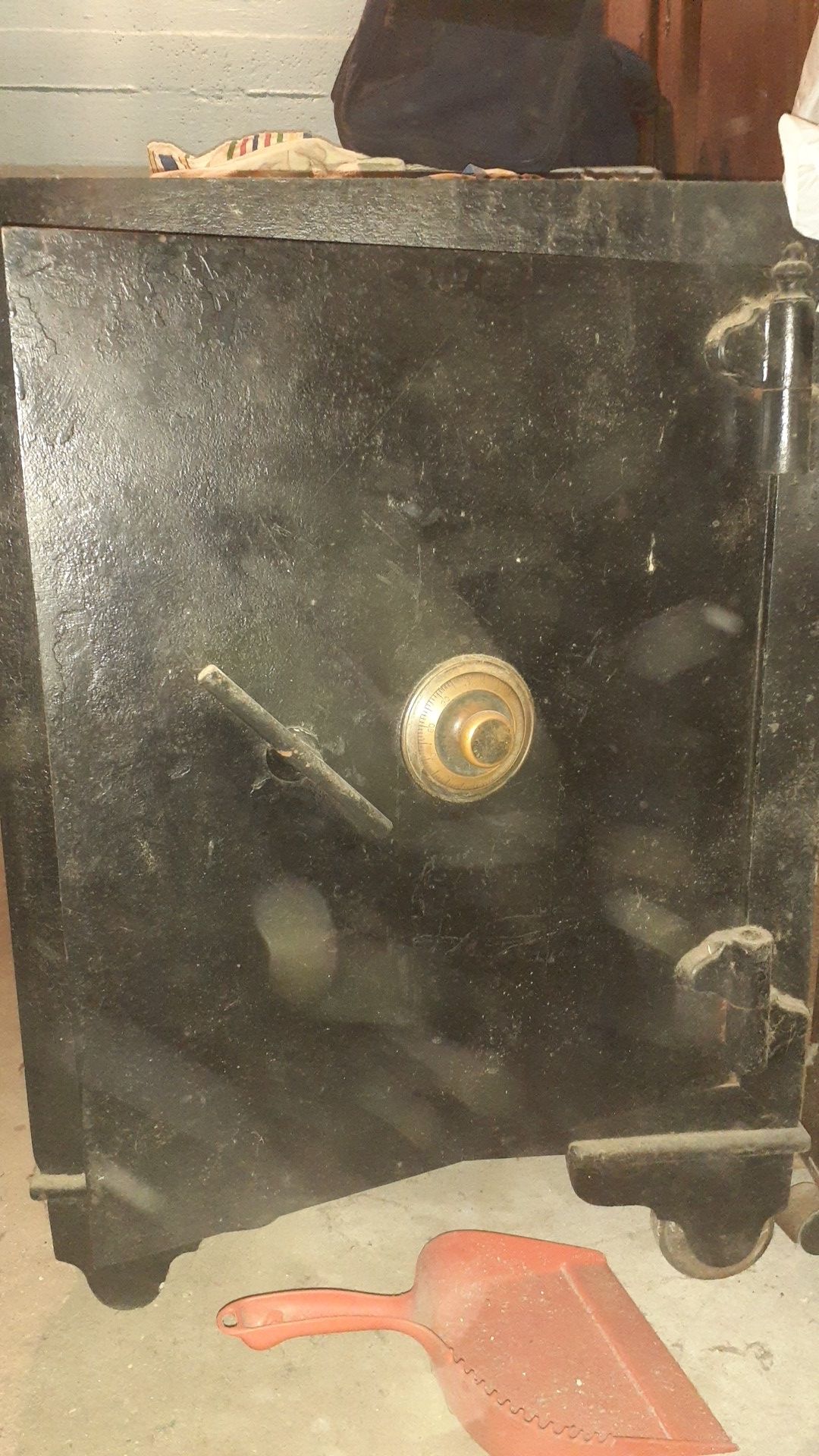 Barnes Safe & Lock SAFE for Sale in Pittsburgh, PA - OfferUp