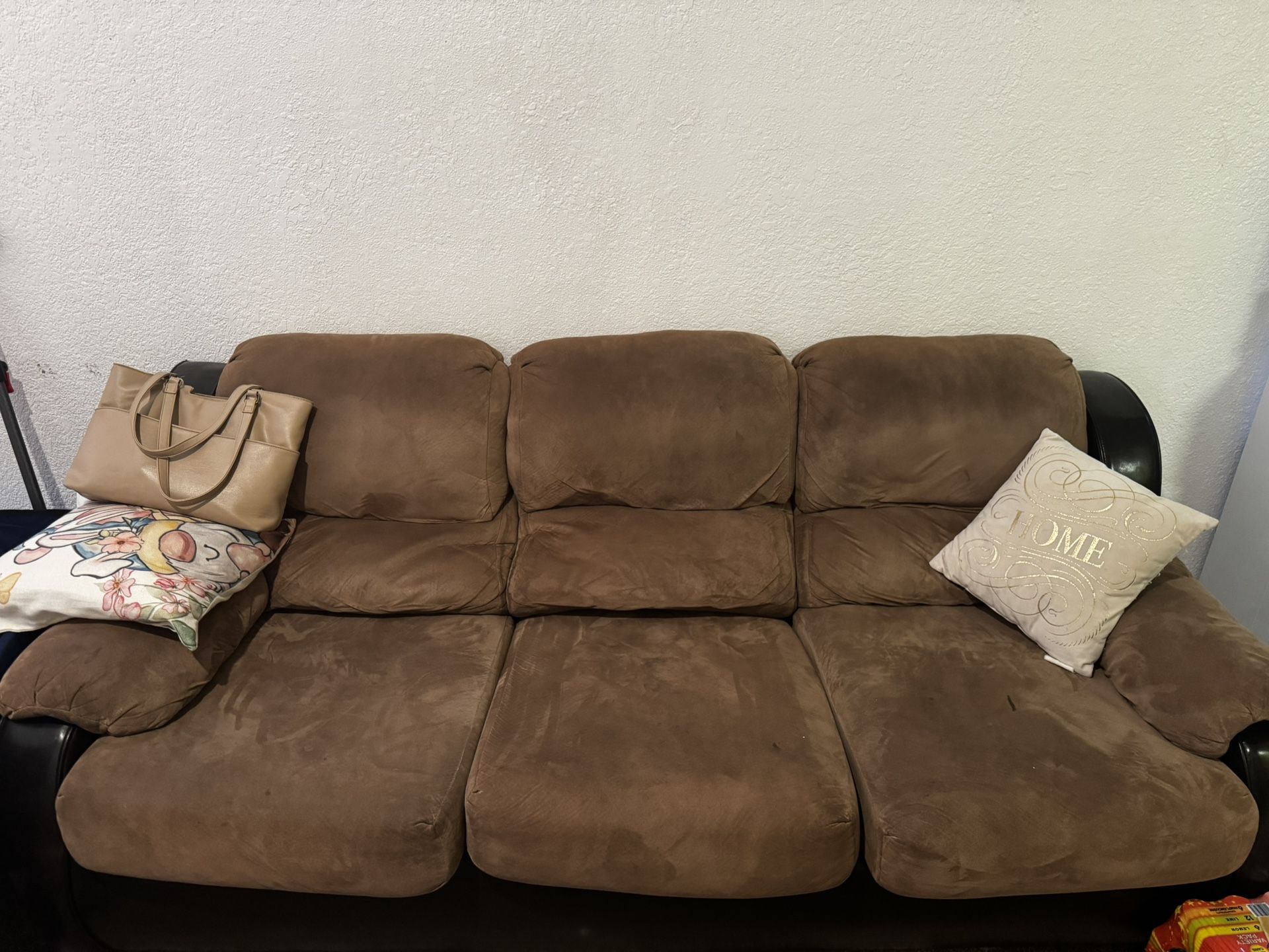 Free Sofas for Sale in El Paso, TX - OfferUp