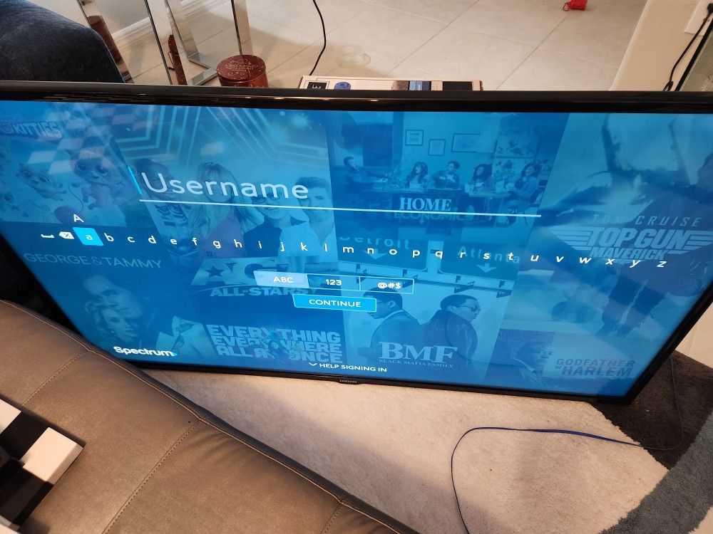 Selling Samsung 55 Inch TV Model UN55J6201AF was in a demo room not ...