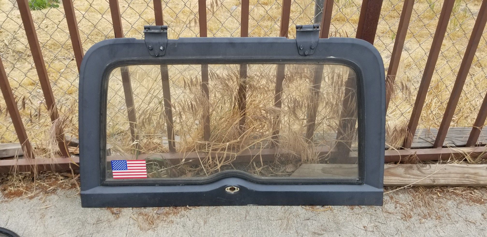 Cj7 hardtop rear window, passenger side glass, and rubber for all the ...