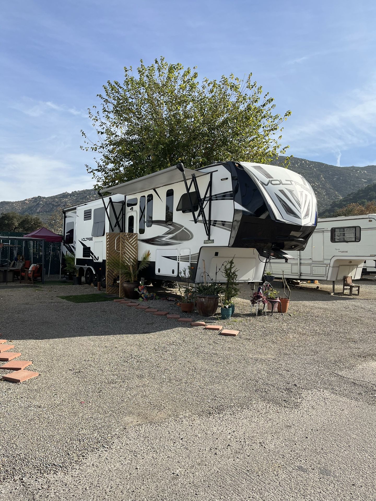 2017 Dutchman Voltage All Weather Pack for Sale in Santee, CA - OfferUp