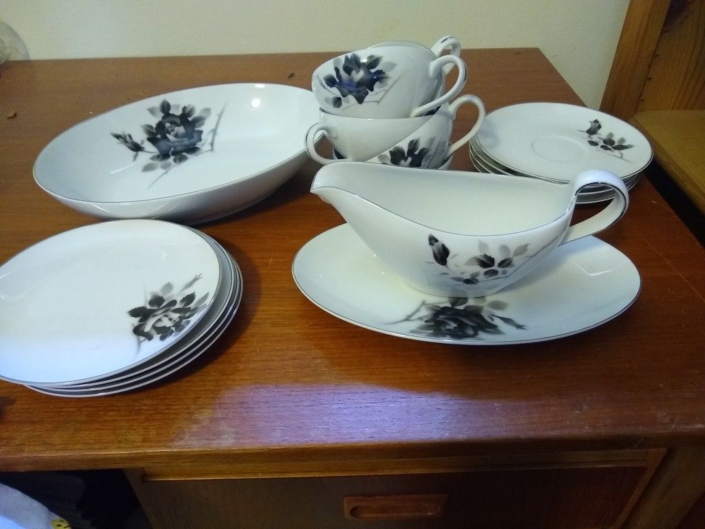 Fukagawa Artia China pattern no 704. 16 pc for Sale in Federal Way, WA ...