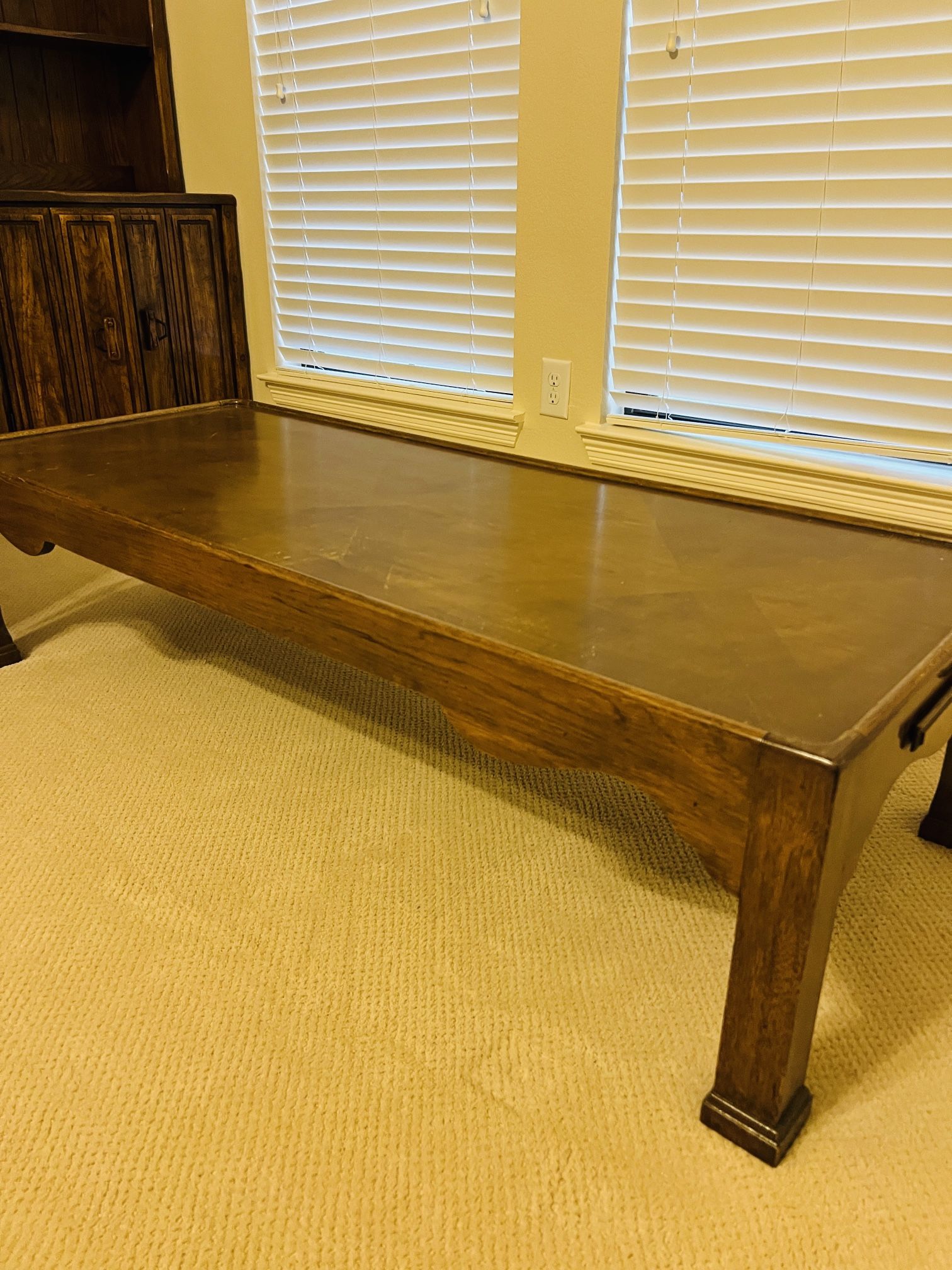 Beautiful Solid Wood Coffee Table With Extractable Cup Stand for Sale ...