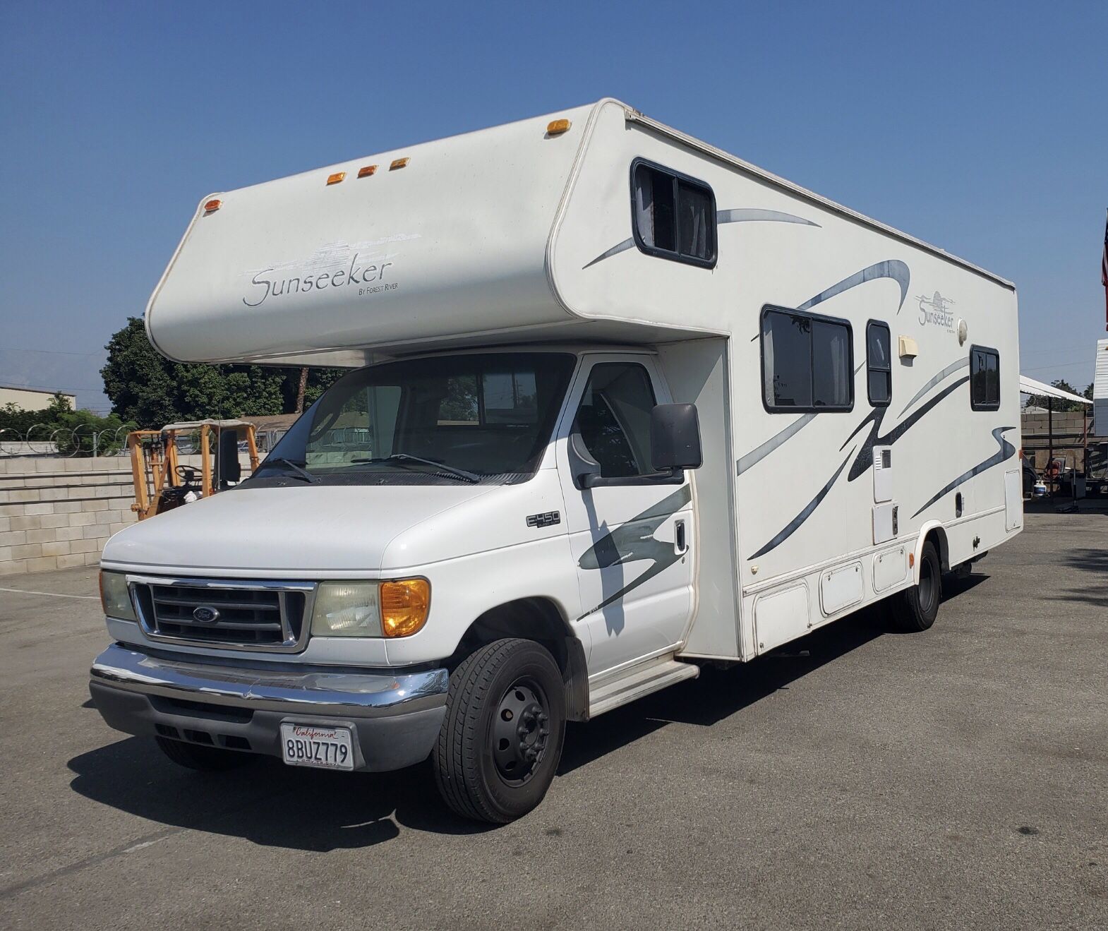 2005 Sunseeker RV 29’ for Sale in Phillips Ranch, CA - OfferUp