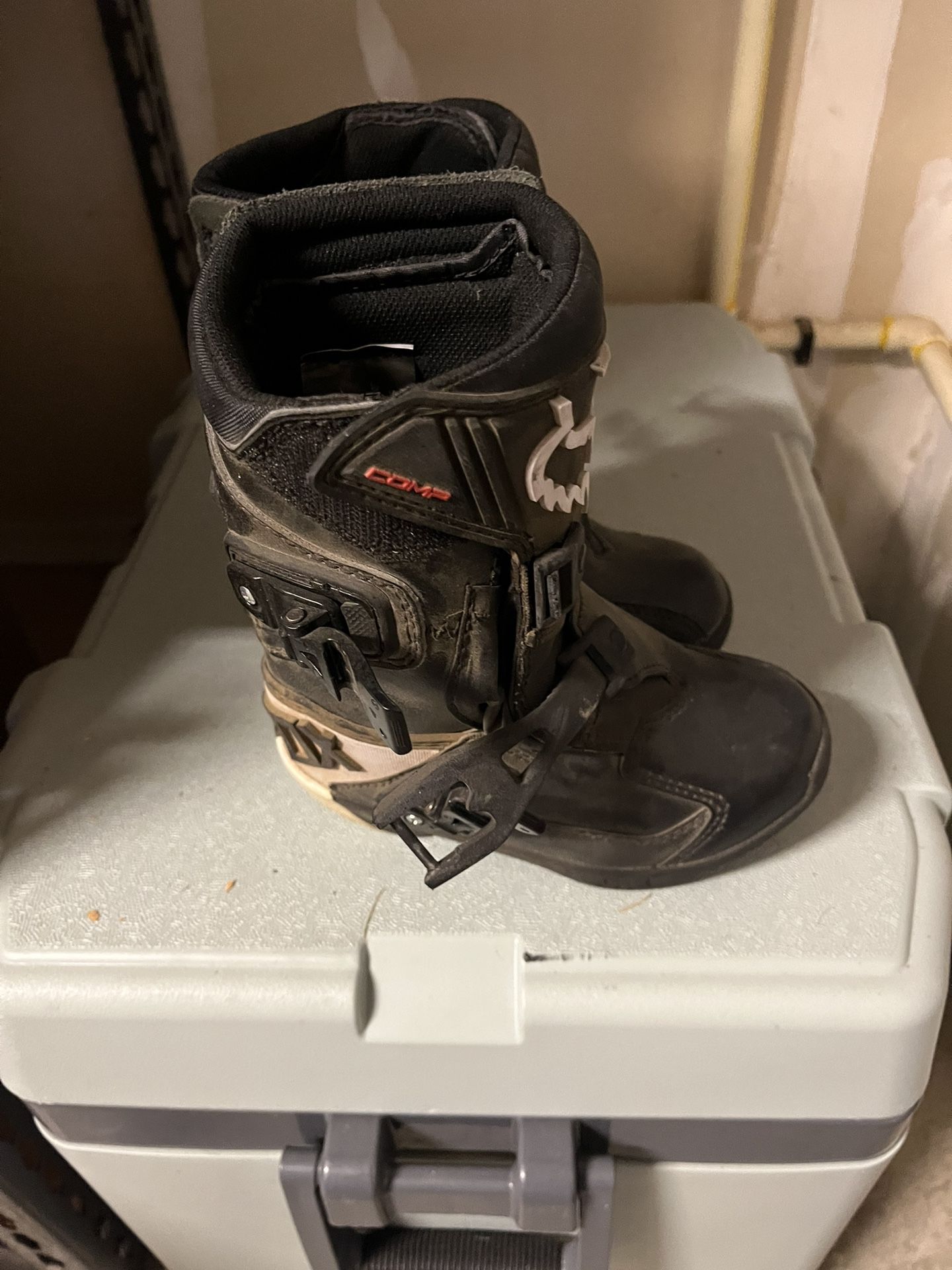 Youth Fox Dirt bike Boots for Sale in Oakley, California - OfferUp