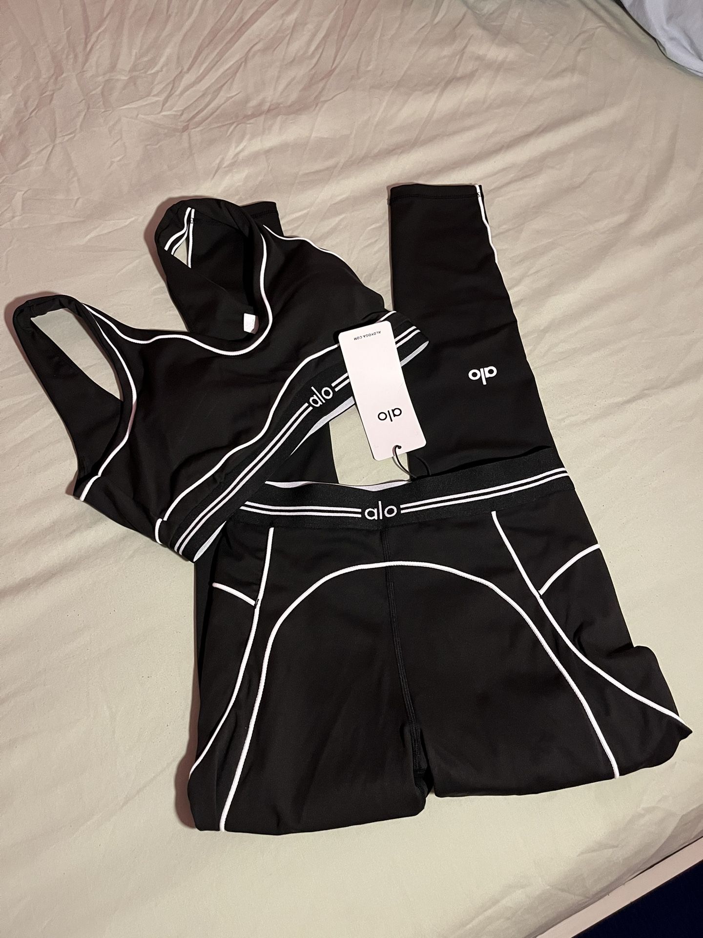 Alo Set for Sale in Fort Lauderdale, FL - OfferUp