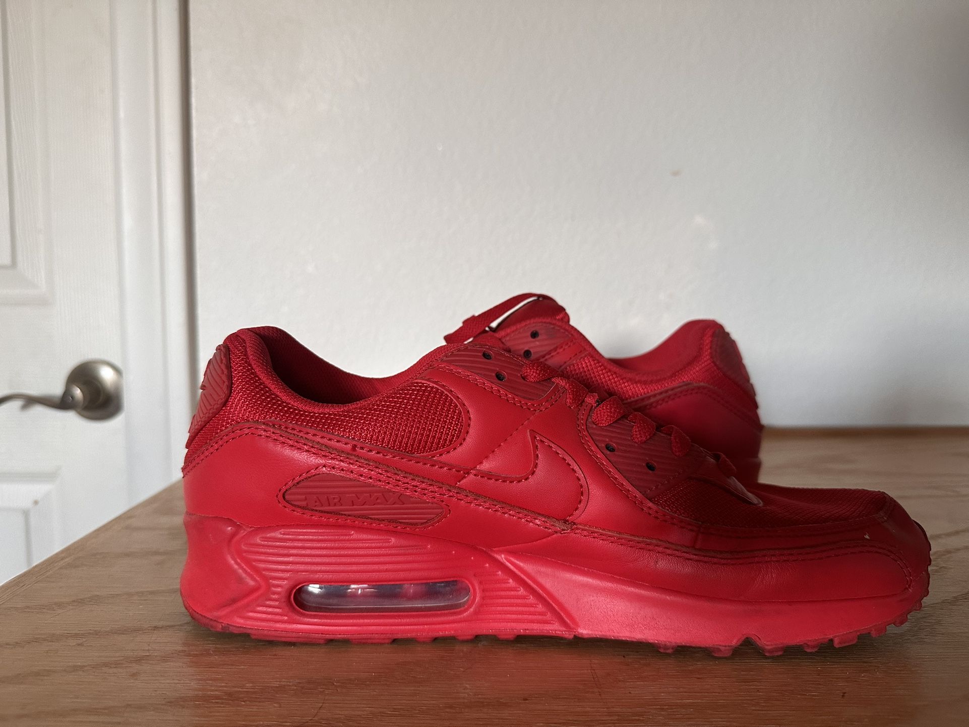Air Max 91 (Triple Red) for Sale in Las Vegas, NV - OfferUp